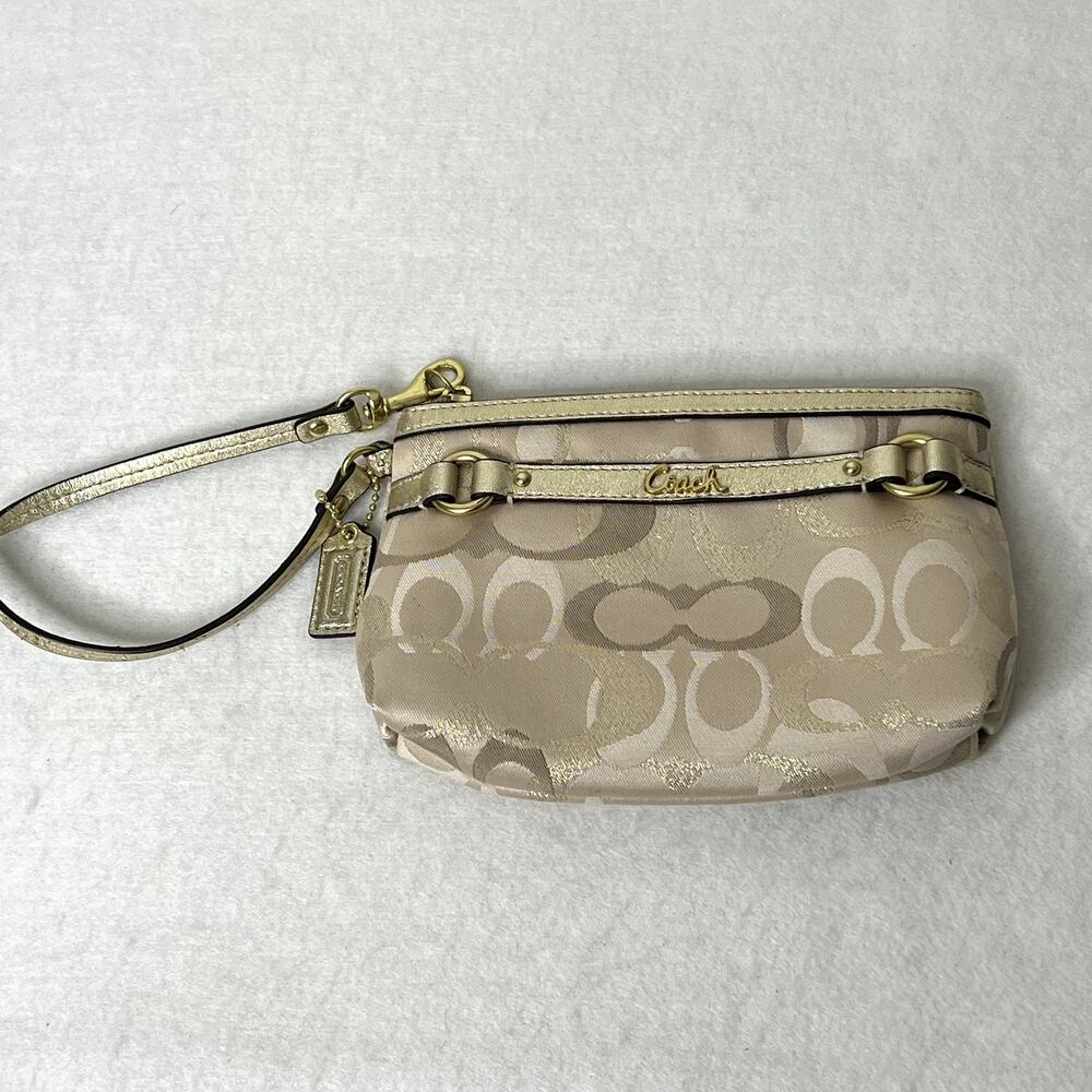 Coach Metallic Gold Logo Clutch Bag - Gem